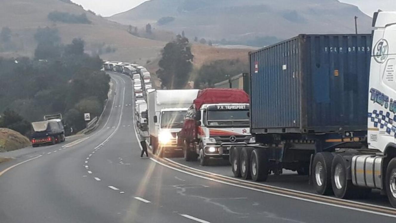 Truck drivers’ protest closes off N3 highway | Freight News