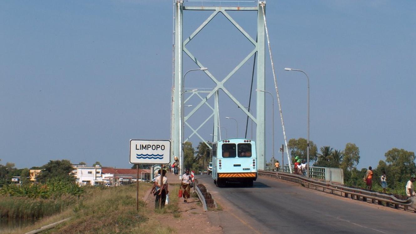 SA and Zim close to agreement over management of New Limpopo Bridge ...